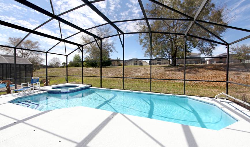 Traditional Seamless Gutters Offers Pool Cage Services in Lehigh Acres ...